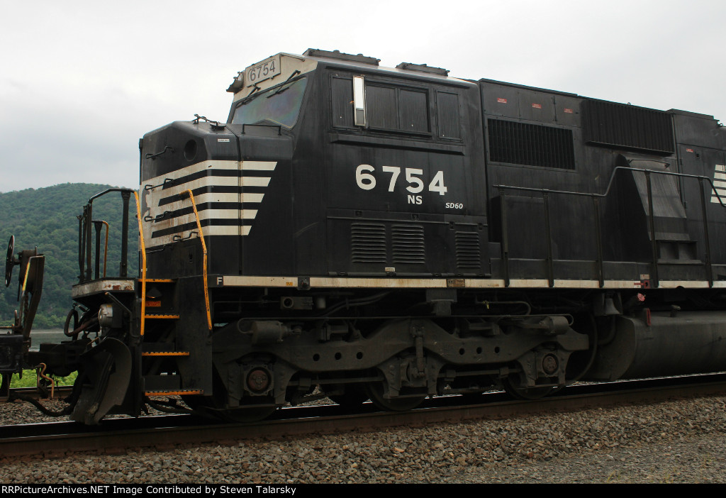 NS 6754